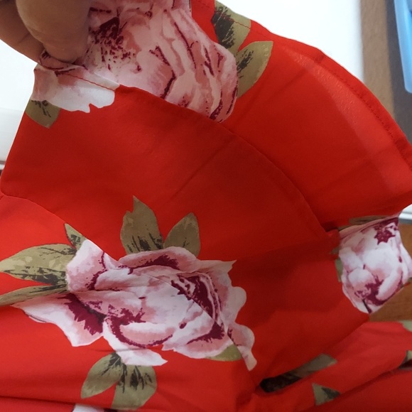 Capsule | Tops | Capsule Floral Blouse | Poshmark